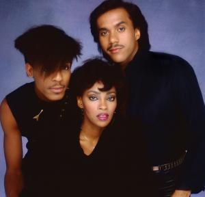 Howard Hewett of Shalimar: #JustAKidFromAkron "UNSUNG" (Full Episode)