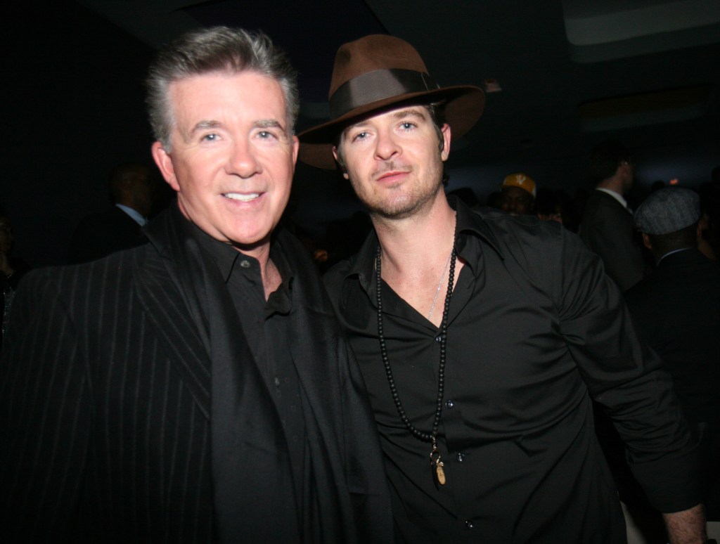 Robin Thicke Salutes His Late Father Alan on Instagram