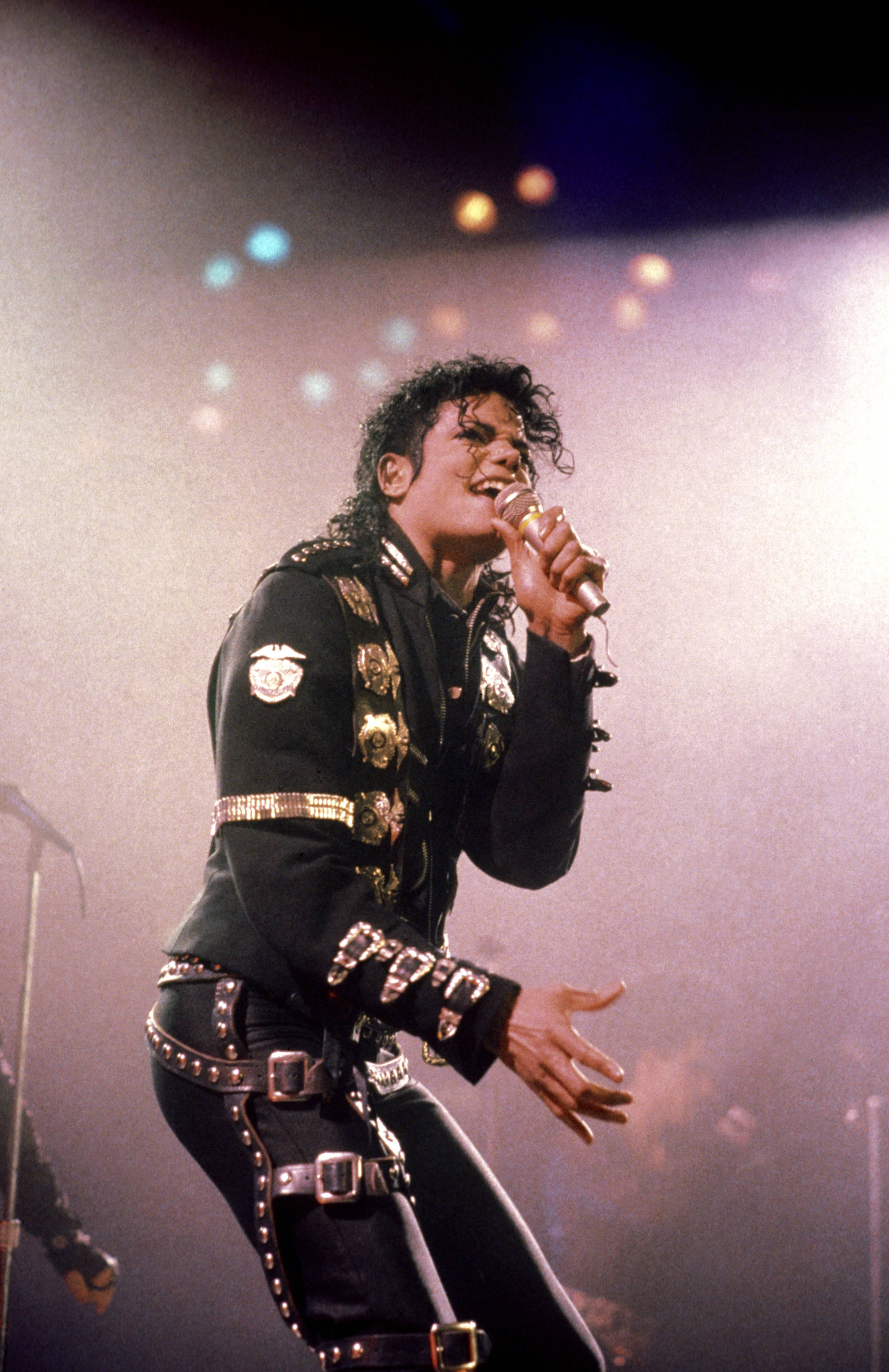 Remembering Michaell Jackson, The King Of Pop, FREE At The Rock Hall ...